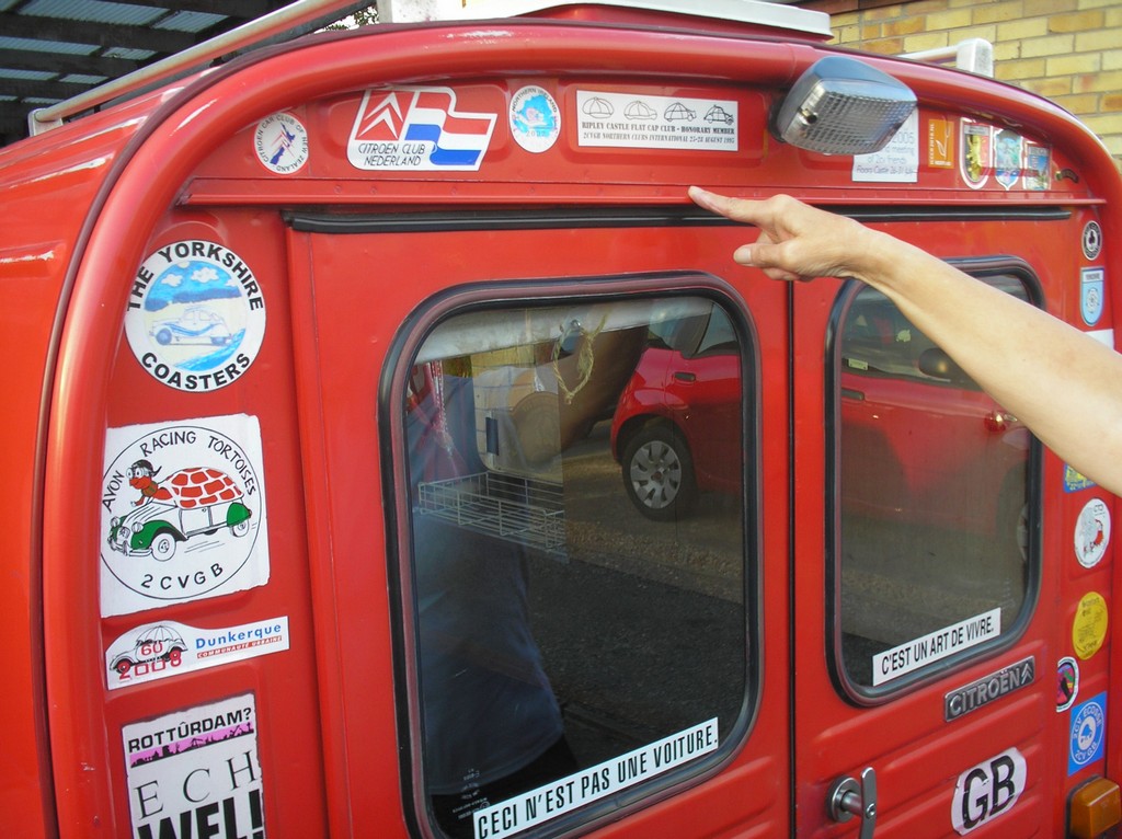 Van rear drip channel above doors - 2cvgb.co.uk